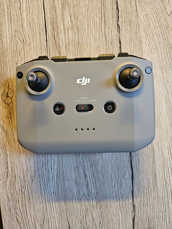 Dji mini Fernbedienung (Gebraucht) in Schlossrued für CHF 40 – mit ...