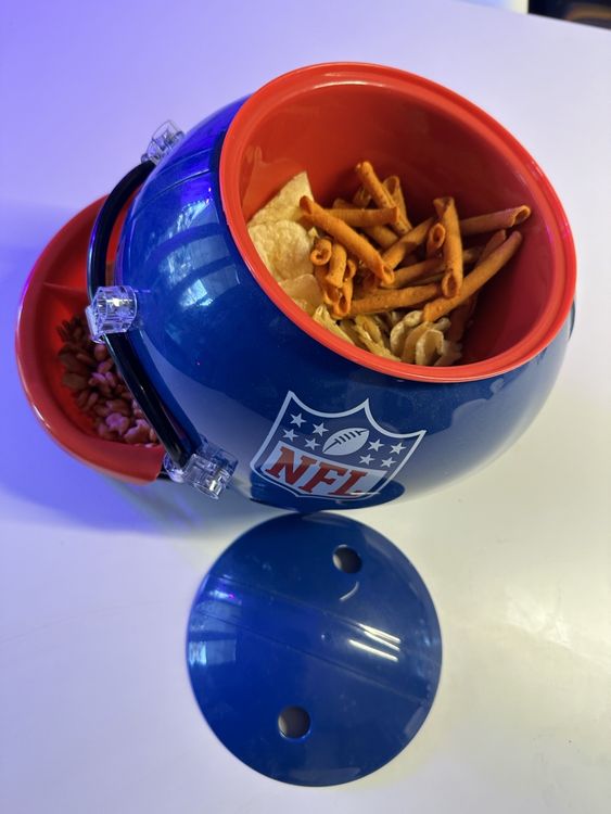 America Football Snack Box (Neu (gemäss Beschreibung)) in BASEL für CHF ...