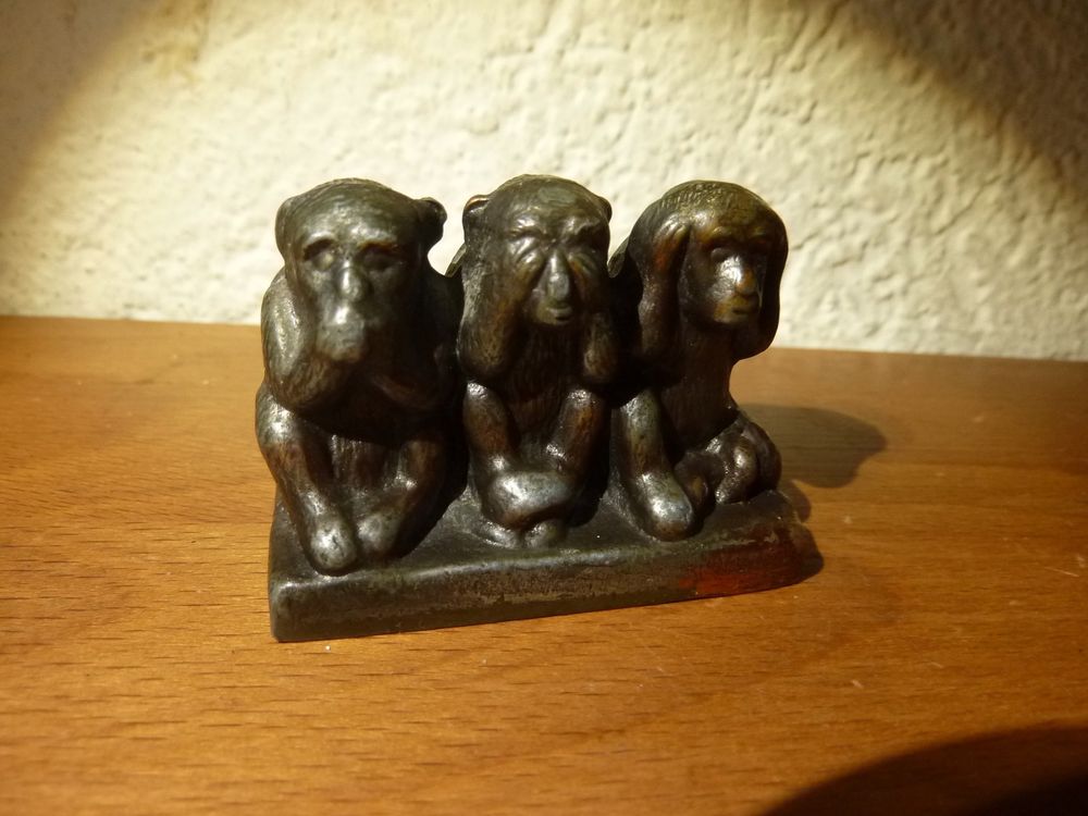 Drei Affen Skulptur Statue Äffchen Miniaturfigur (Gebraucht) in Hochfelden für CHF 21 – mit ...