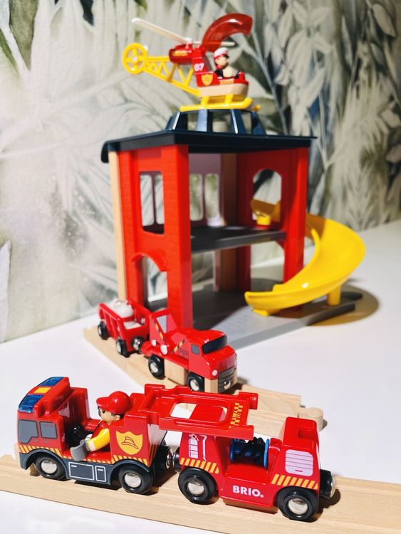 Brio Fire station themed train set | Kaufen auf Ricardo