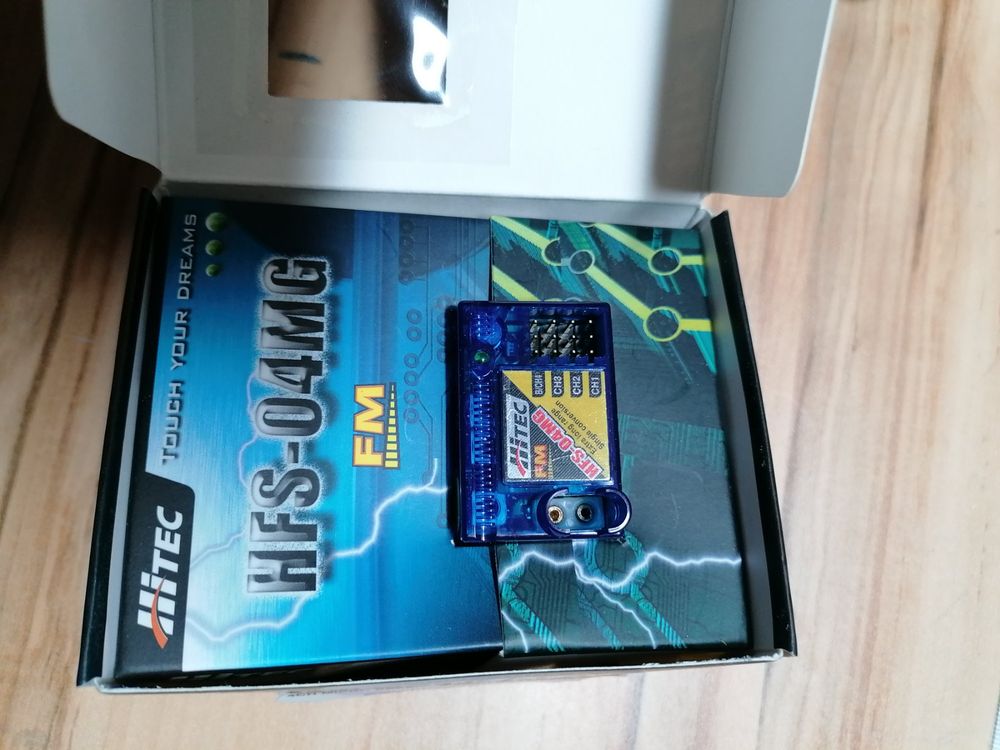 Hitec 35 MHz HFS_04MG | Kaufen auf Ricardo