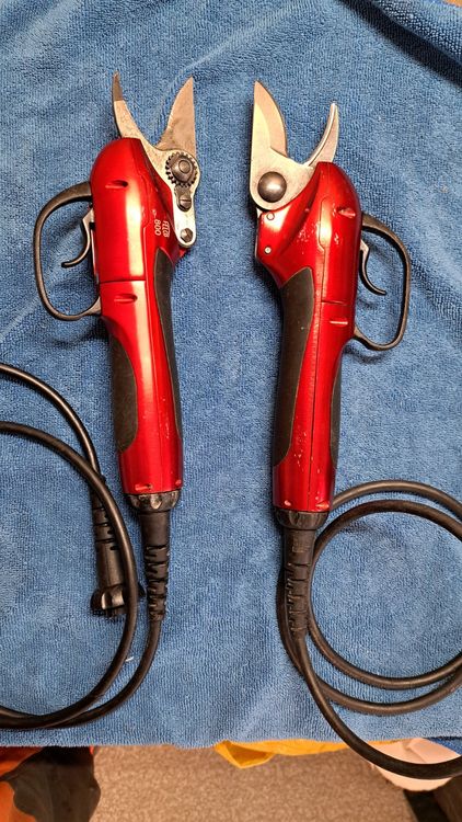 2 Stk. FELCO 800 - Hochleistungs Akkuschere (Gebraucht) in Gächlingen ...