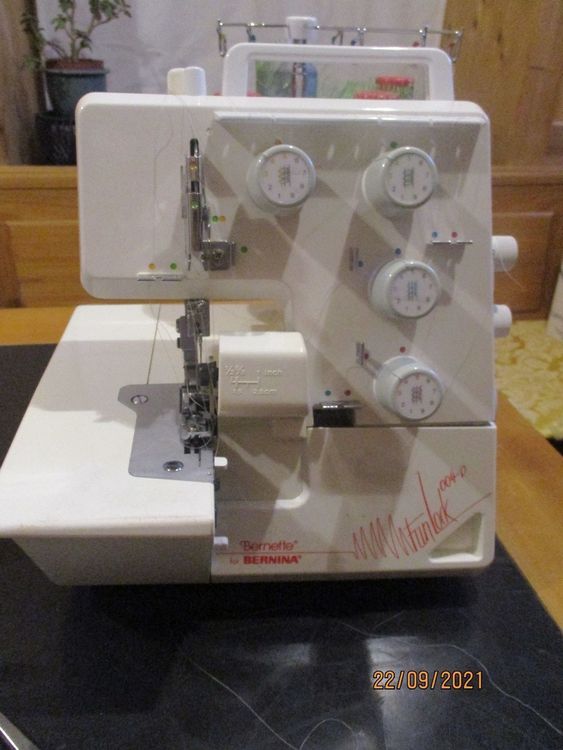 BERNINA BERNETTE FUNLOCK 004D / 004 (Gebraucht) in Weissbad für CHF 190 ...