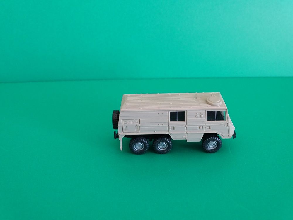 Pinzgauer 6x6 von Roco 1/87 (Gebraucht) in Bretzwil für CHF 8 – mit ...