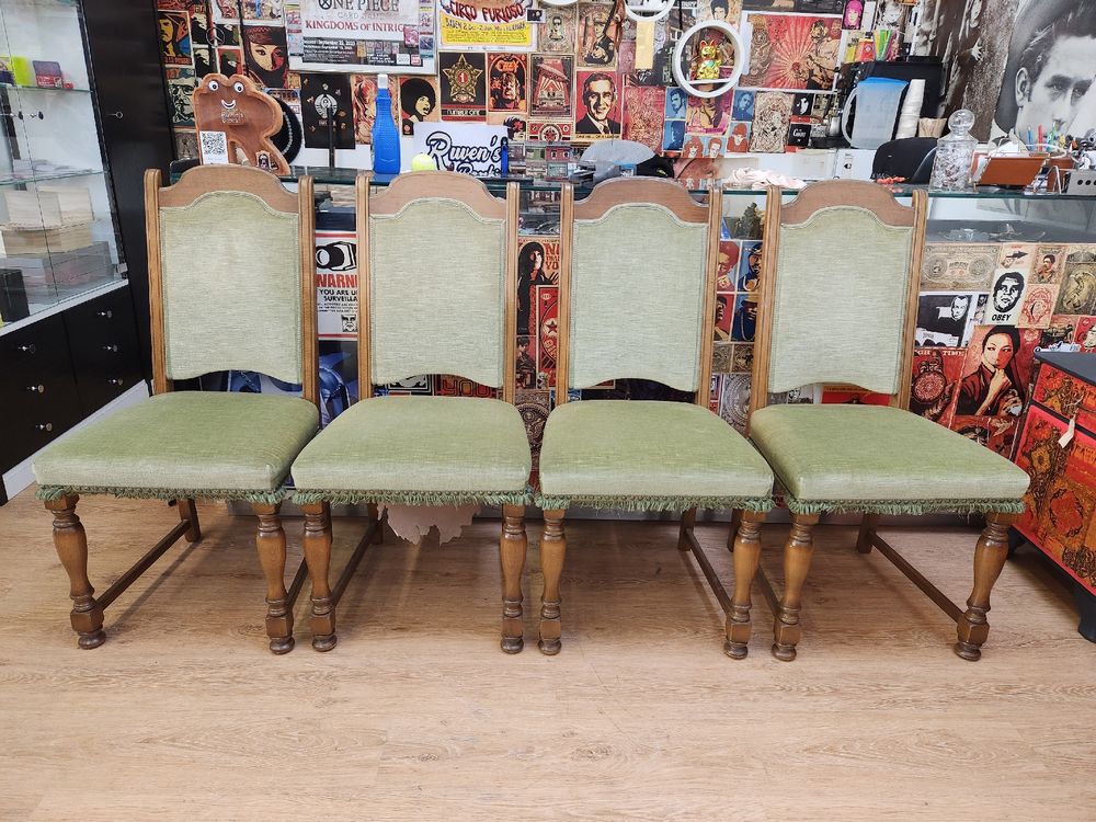 4 Stk. Vintage Stühle "Willisau" Schweizer Möbel grün (Gebraucht) in Dättwil AG für CHF 9 – nur ...