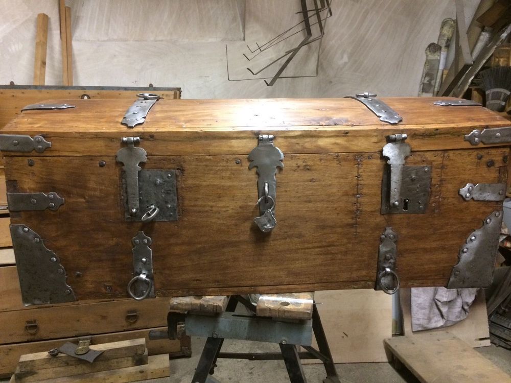 Truhe/Ancien coffre | Kaufen auf Ricardo