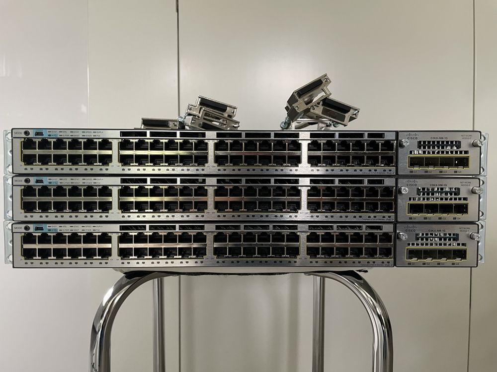 Stack 2 switchs Cisco Catalyst 3750X 48P (Gebraucht) in Boncourt für ...