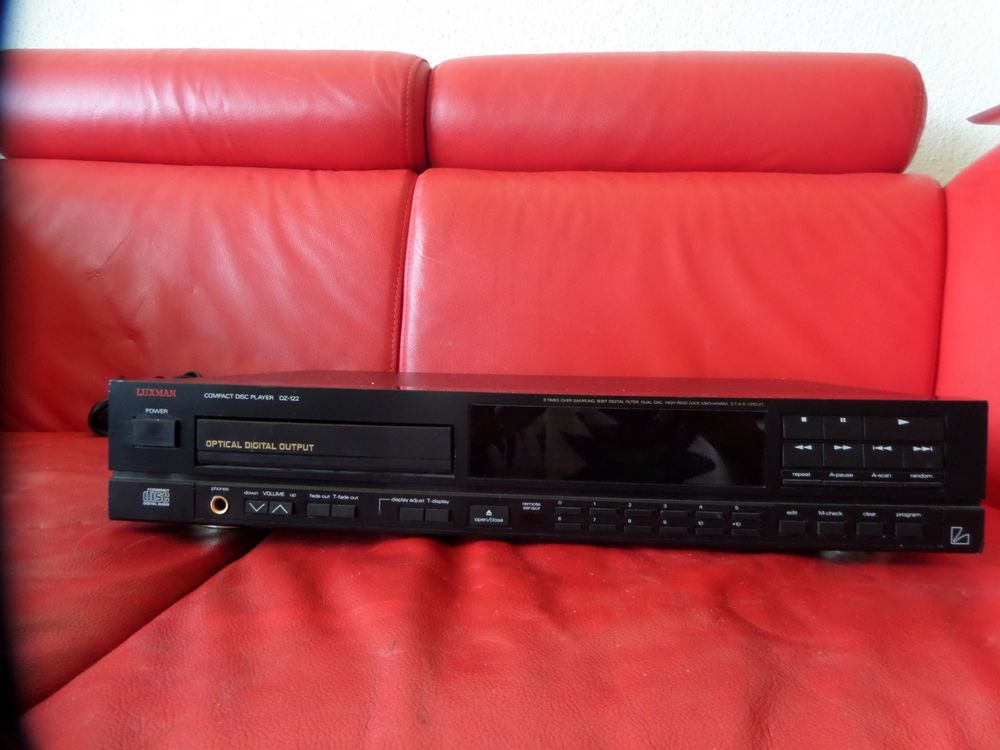 Luxmann DZ-122 CD-Player Guter Zustand! | Kaufen auf Ricardo