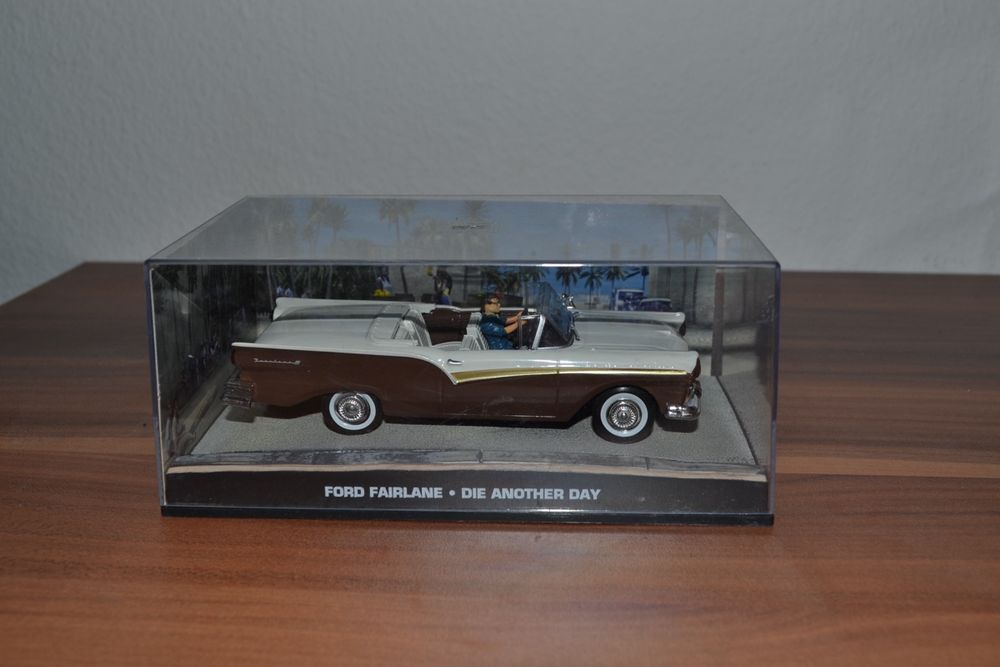 James Bond 007 Ford Fairlane Modellauto + Heft (Gebraucht) in Kloten ...