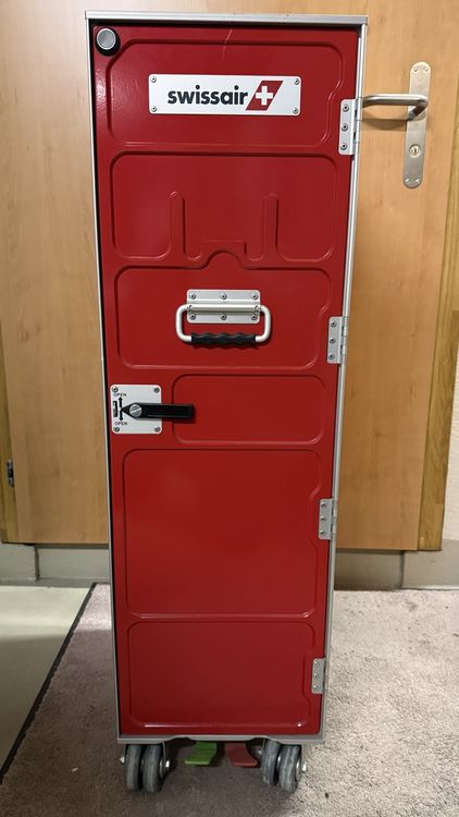 Swissair Trolley Flugzeugtrolley Rot mit Schubladen! (Neu (gemäss ...