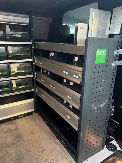 Bott Ausbau in sehr gutem Zustand für VW T5/ T6/ T6.1. (Gebraucht) in ...