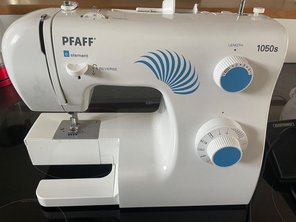 Machine à coudre PFAFF 1050 S (Gebraucht) in für CHF 38 – mit Lieferung ...