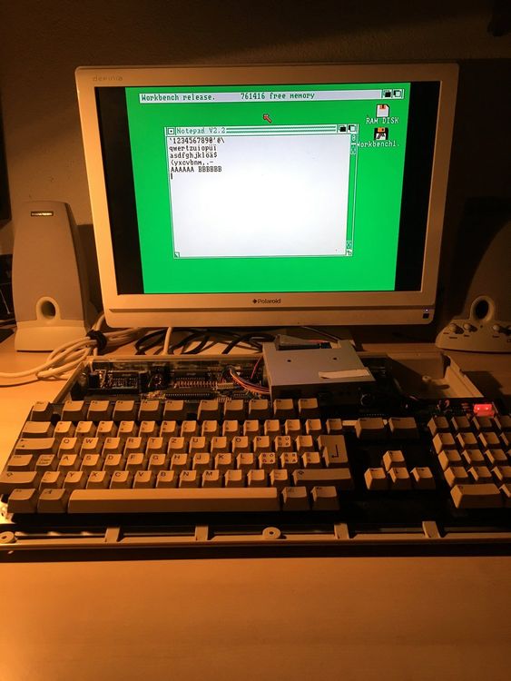 Commodore Amiga 500 inkl. 512kb Memory Expansion (No Floppy) | Kaufen auf Ricardo