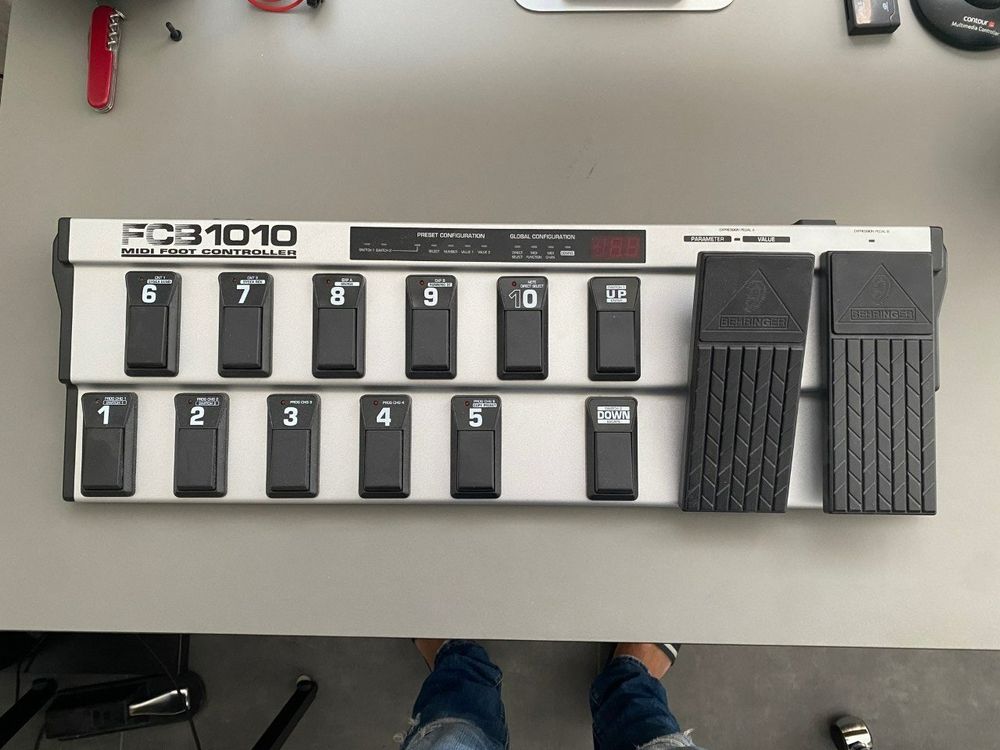 Behringer FCB-1010 Fußleiste | Kaufen auf Ricardo