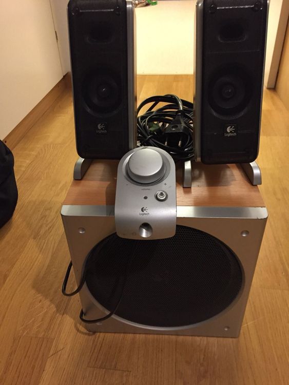 Logitech Z3 2.1 System (Defekt) in Wetzikon ZH für CHF 20 – mit ...