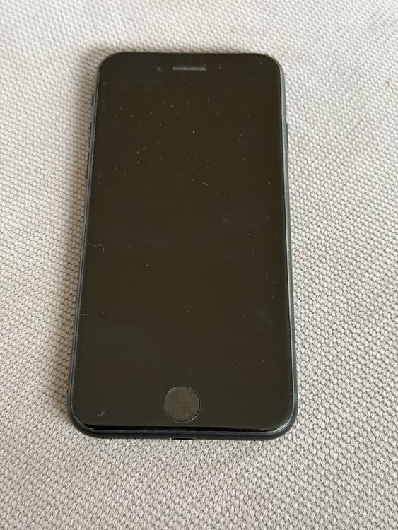 iPhone SE (2022) 3. Generation 64GB (Gebraucht) in Wangen an der Aare für CHF 140 – mit ...