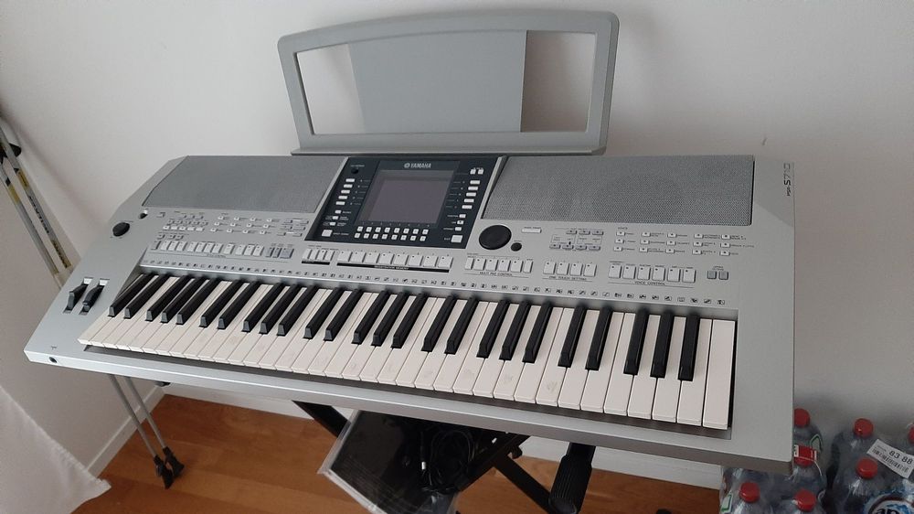 Keyboard Yamaha PSR 710 (Gebraucht) in Uster für CHF 350 – nur Abholung ...