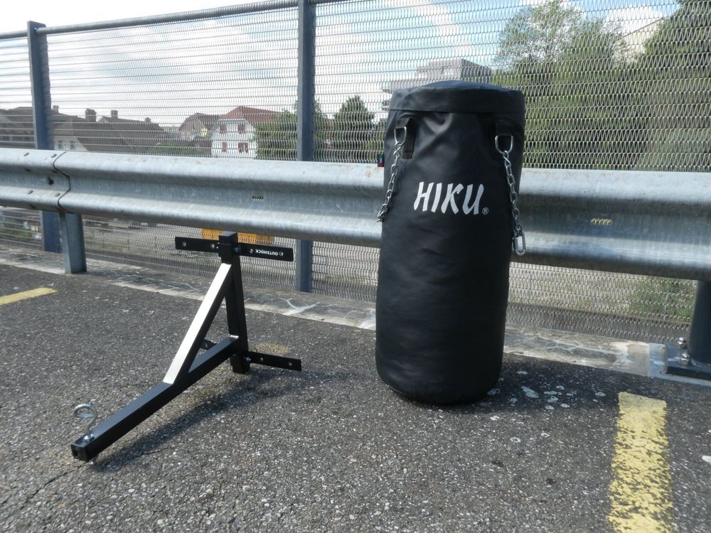 HIKU Boxsack und Wandaufhängung (Gebraucht) in Brügg BE für CHF 69.5 ...