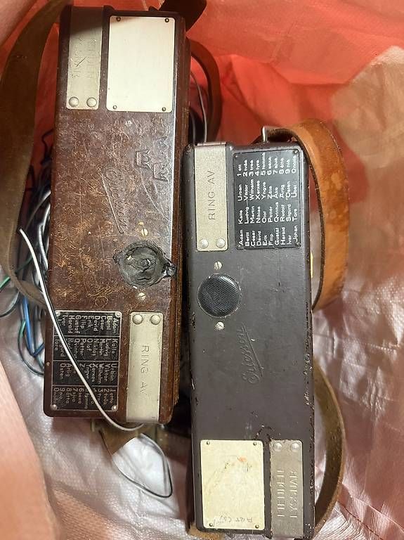 ancien téléphone militaire (Gebraucht) in Lausanne für CHF 50 – nur ...