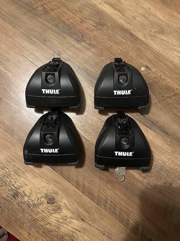 4 Pieds Thule 753 + Kit 4003 pour BMW (Rails Intégrés) (Gebraucht) in ...