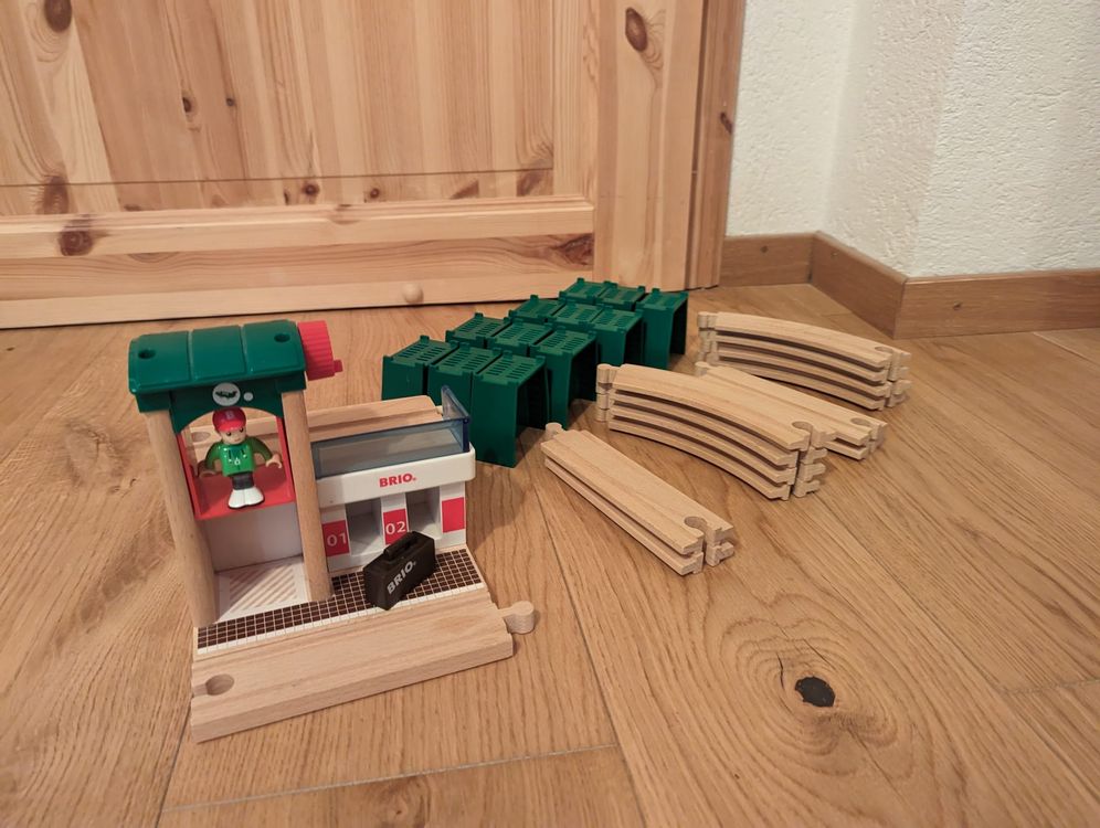 Brio Monorail Station mit 2 Monorail Schienensets | Kaufen auf Ricardo