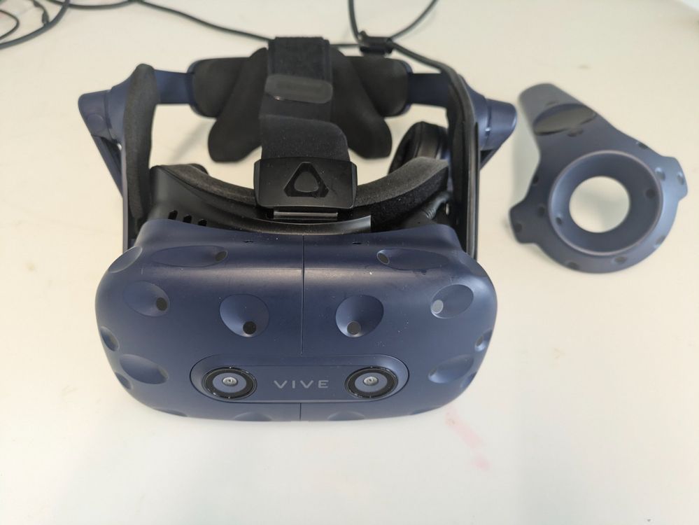 HTC Vive Pro (Gebraucht) in Hittnau für CHF 49 – mit Lieferung auf Ricardo kaufen