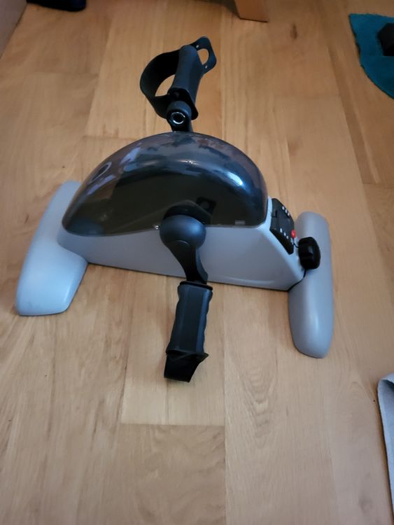 Mini Hometrainer Fitnessgerät Arm und Bein Pedal | Kaufen auf Ricardo