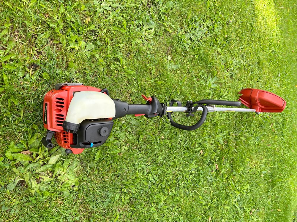 Wie Neue Kombigeräte Rasentrimmer Jonsered GC 2128 C, 2018 | Kaufen auf ...