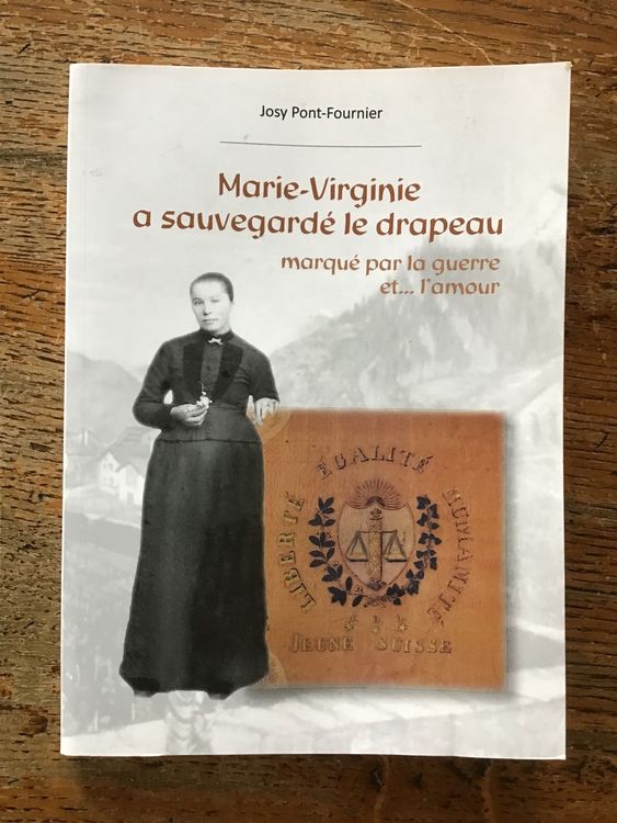 Marie-Virginie a sauvegardé le drapeau Josy Pont (Gebraucht) in Fully ...