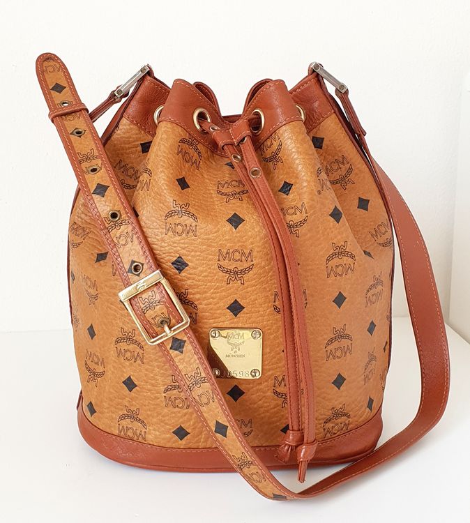 MCM Beuteltasche Medium Cognac | Kaufen auf Ricardo