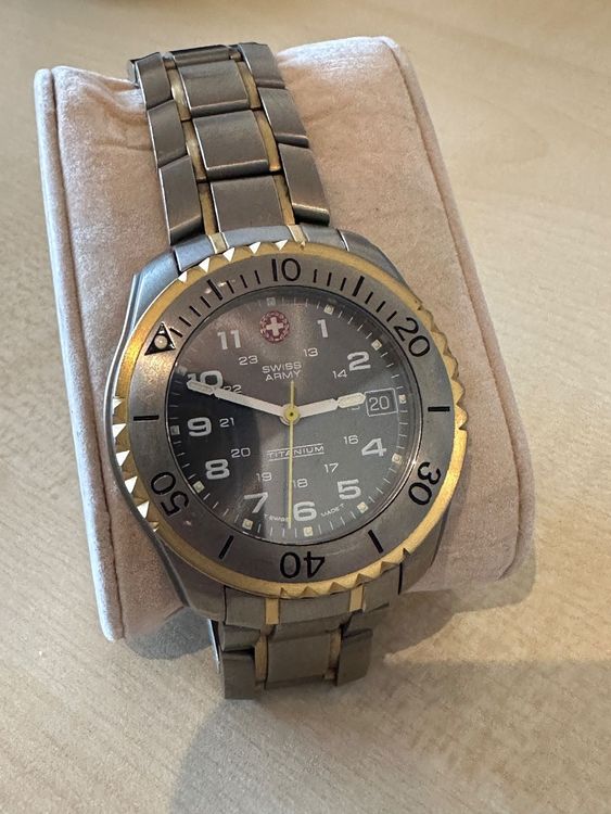 Swiss Army Armbanduhr Titanium | Kaufen auf Ricardo