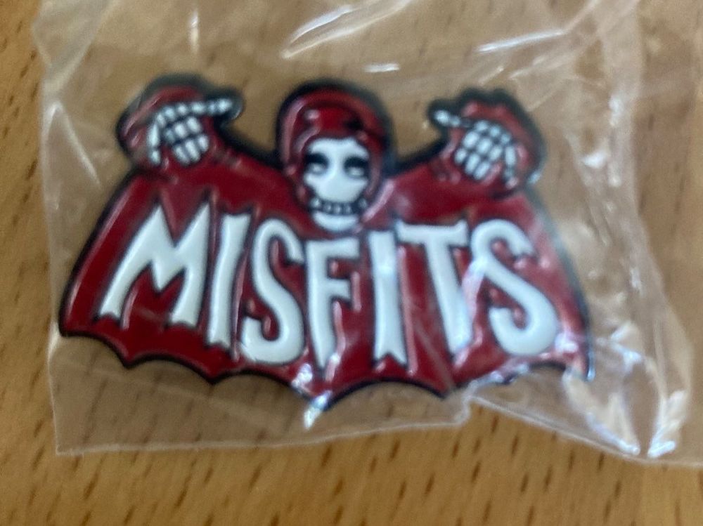 Misfits Pin Anstecker Punk Metal Rock Band 4 (Neu (gemäss Beschreibung ...
