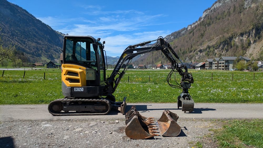 Volvo ECR25D Bagger mit Greifer (Gebraucht) in Ibach für CHF 34000 ...