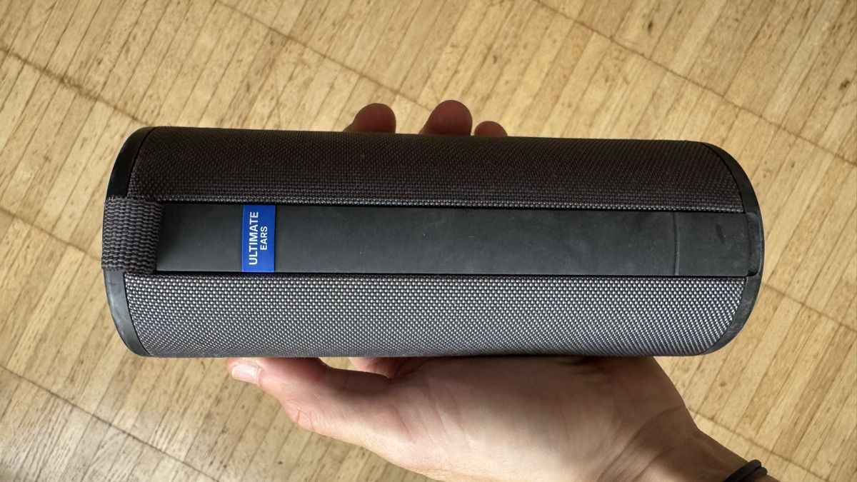 5 x Ultimate Ears UE BOOM (Gebraucht) in Zürich für CHF 100 – nur ...