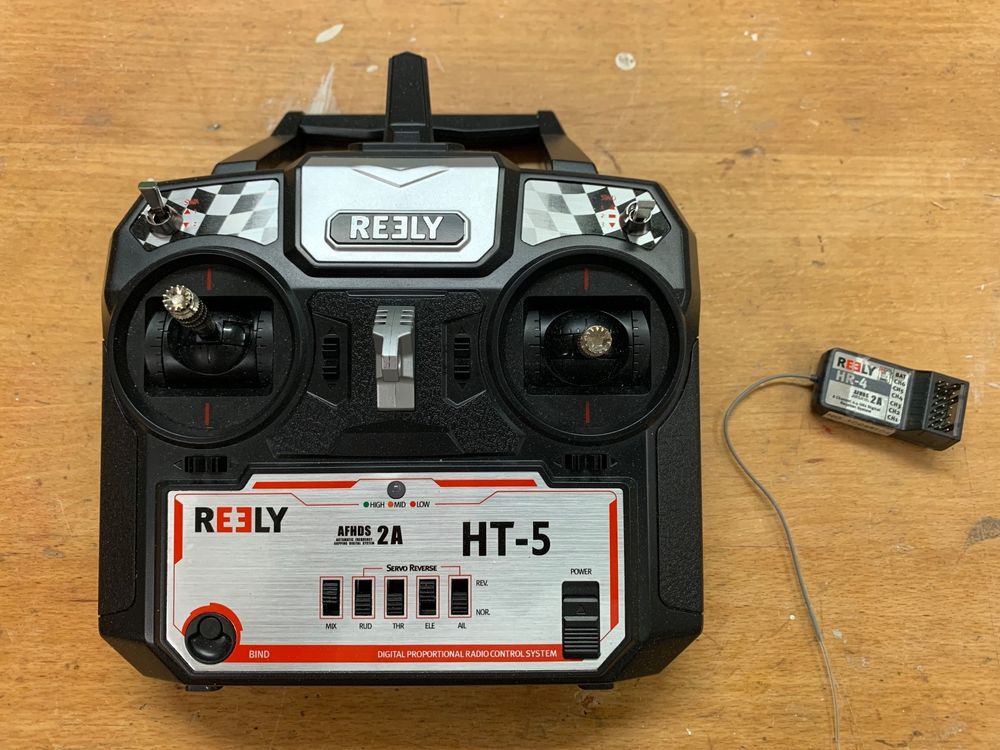 Reely HT-5 Fernsteuerung inkl. 6-Kanal Empfänger HR-4 | Kaufen auf Ricardo