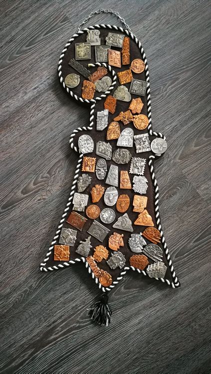 Fasnachtsplaketten (Gebraucht) in Reinach BL für CHF 100 – nur Abholung auf Ricardo kaufen