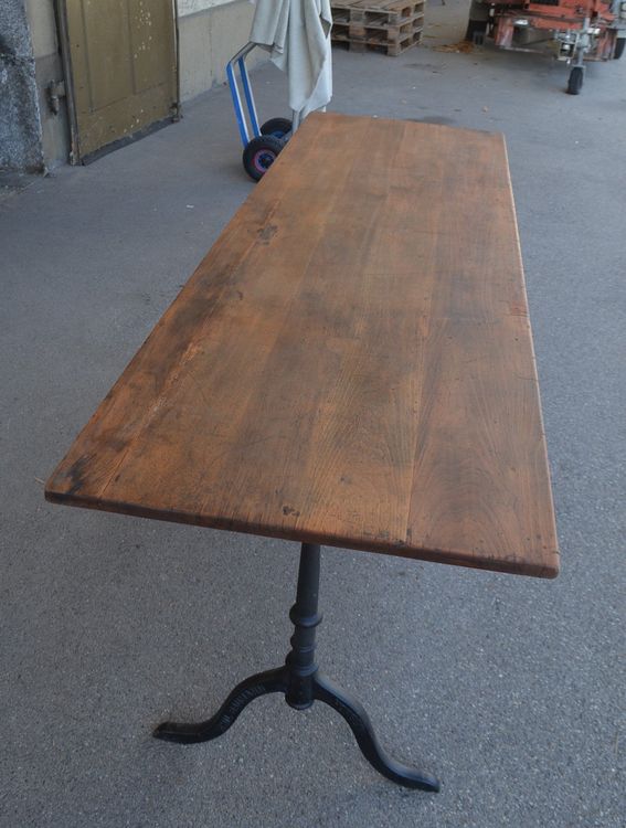 Antiker 200 Massiver Tisch, Holztisch mit Gussfüsse Horgen (Gebraucht) in Wil SG für CHF 1100 ...