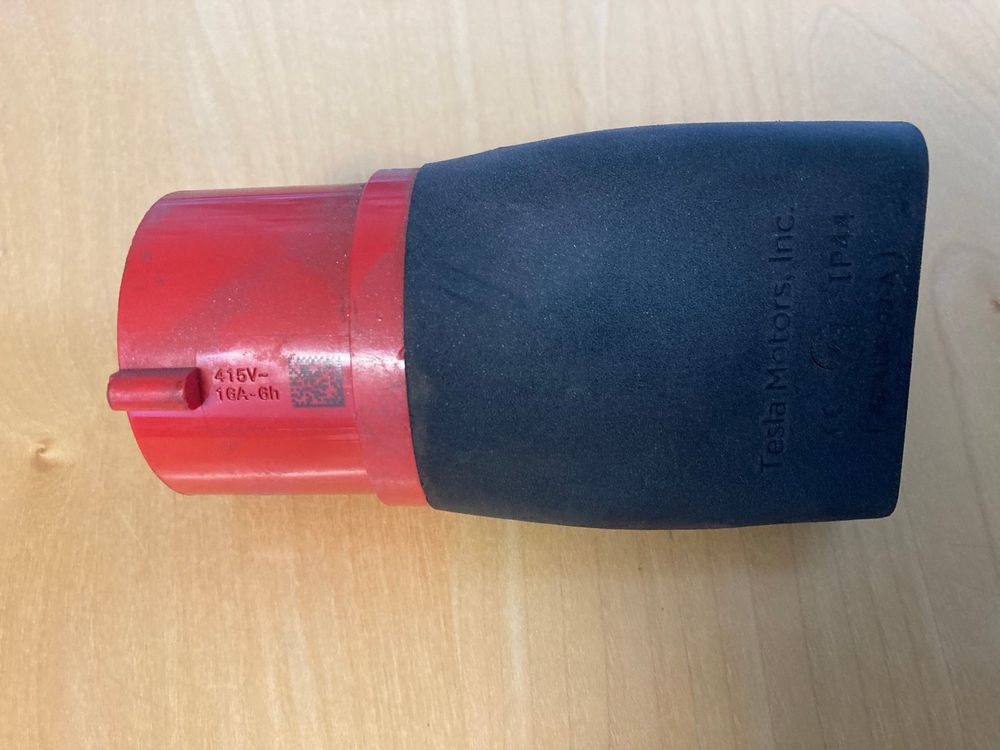 16A 3-phase Red Gen1 UMC Charger Adapter 1024110-02-A Tesla | Acheter ...