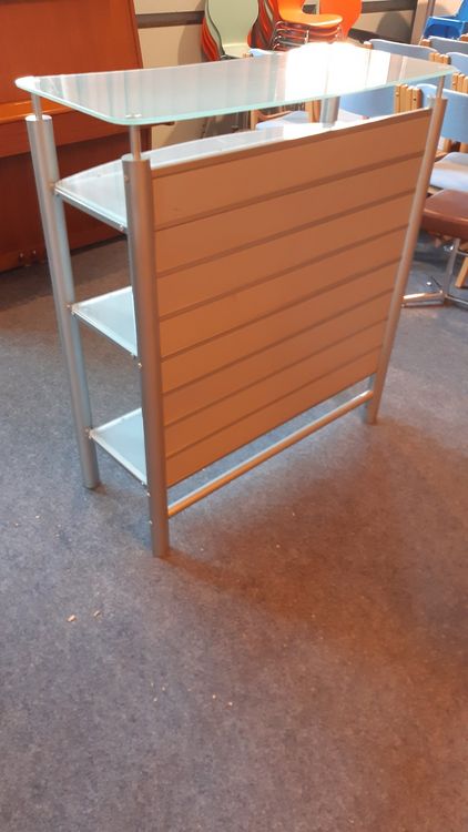 Theke Metall / Glas (Gebraucht) in Winterthur für CHF 2 – nur Abholung ...