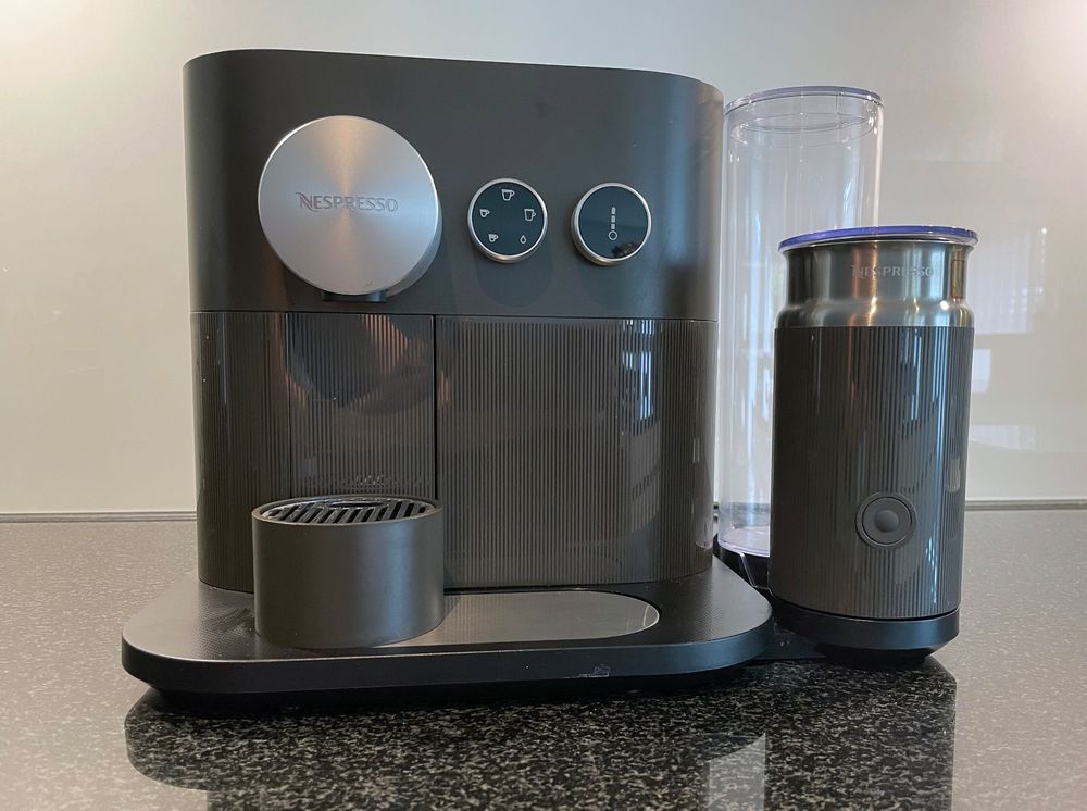 Nespresso Expert & Milk Anthracite Grey | Kaufen auf Ricardo