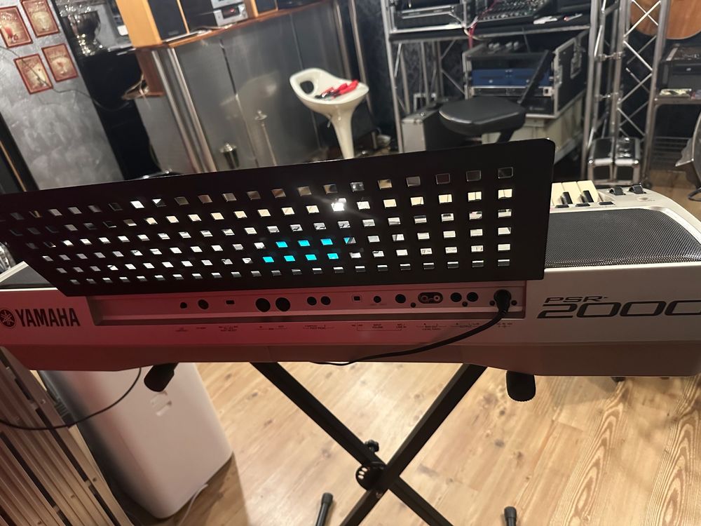 Yamaha Workstation PSR-2000 inkl Ständer und Notenständer (Gebraucht ...