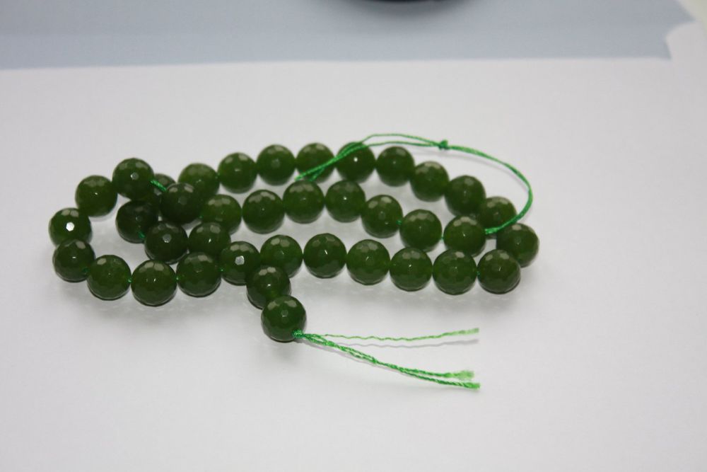 1 Strang Jade - neu unbenutzt - Perlen ca. 10 mm | Kaufen auf Ricardo