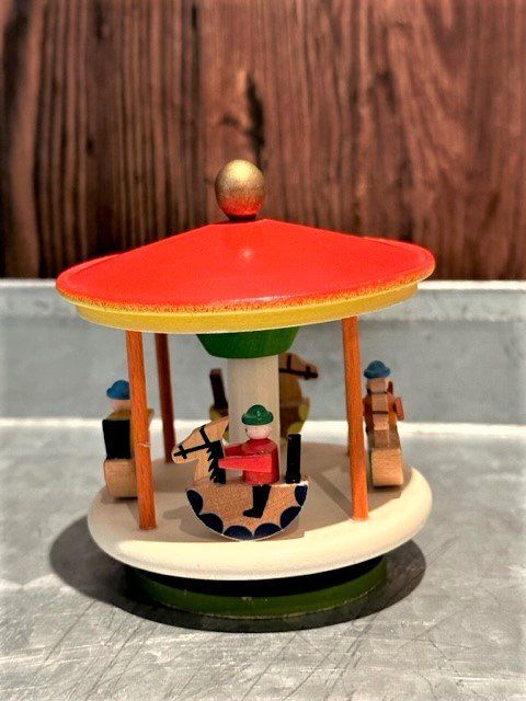 MiNi KaRusseLL (Gebraucht) in Winkel für CHF 14 – mit Lieferung auf ...