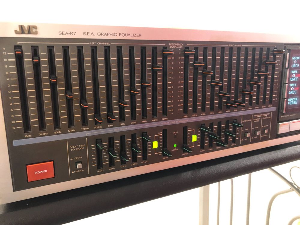 JVC SEA-R7 Graphic Equalizer in Top Zustand silber | Kaufen auf Ricardo