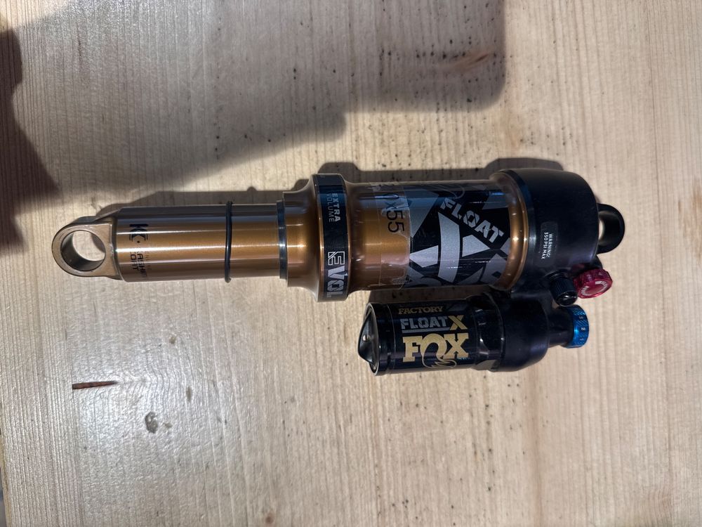 Fox Float x Factory 210x55 (Neu (gemäss Beschreibung)) in Zermatt für ...