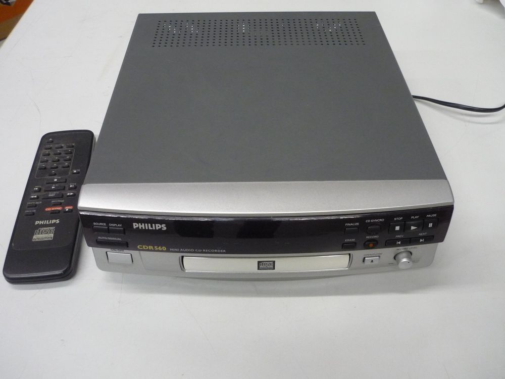 CD Player Disc - Philips CDR 560 mit Fernbedienung (Gebraucht) in ...