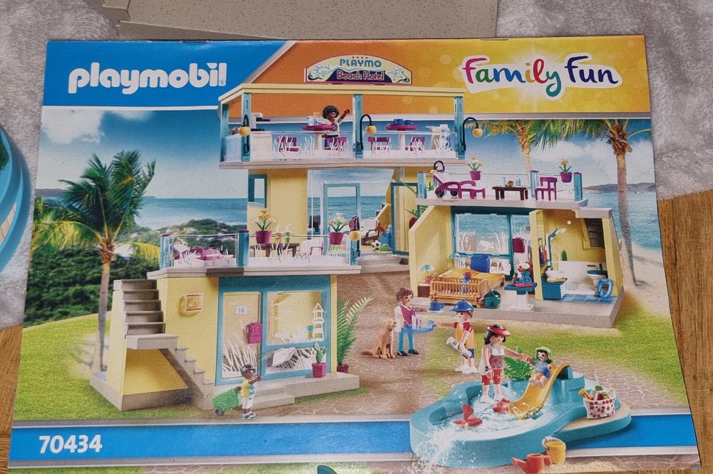 Playmobil Beach Hotel 70434 (Gebraucht) in für CHF 60 – mit Lieferung ...