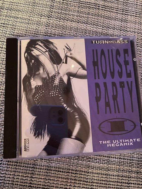 Various – House Party I (The Ultimate Megamix) (Gebraucht) in Wil AG für CHF 1 – mit Lieferung ...