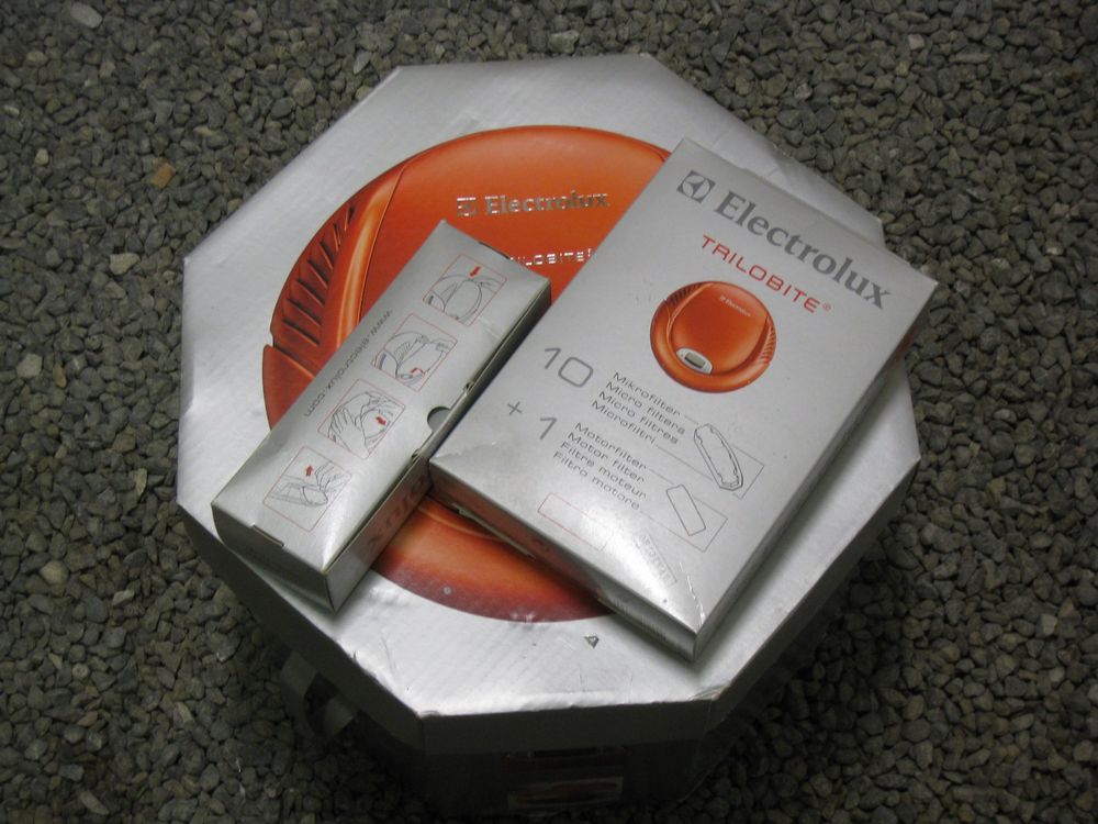 Original Electrolux Trilobite Roboter Staubsauger (Defekt) in Näfels ...