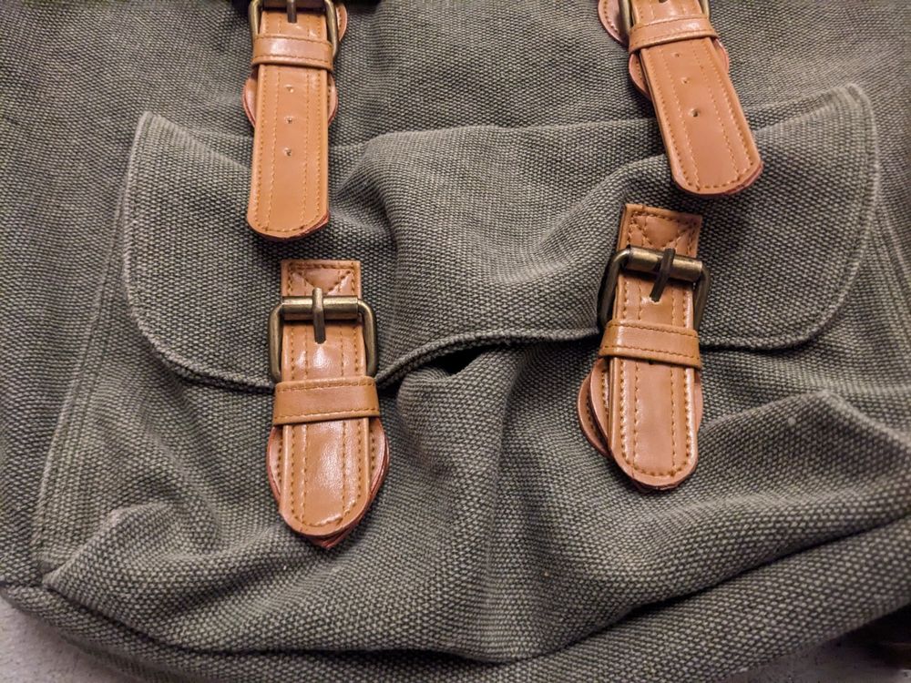 grüner Stoff Rucksack von Ark Industries (Gebraucht) in Basel für CHF ...